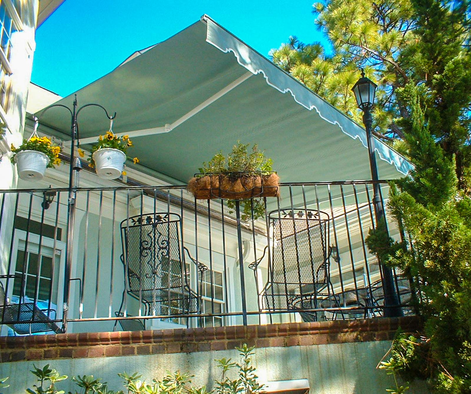 Awnings & Canopies for Your Home or Businesss- Columbia Tent & Awning